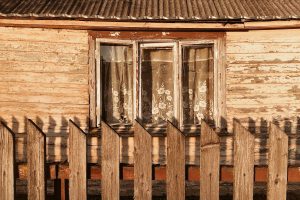 History of Window Glass in America Explained - The Archaeological Box