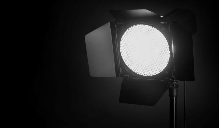 How to Photograph Artifacts - The Archaeological Box